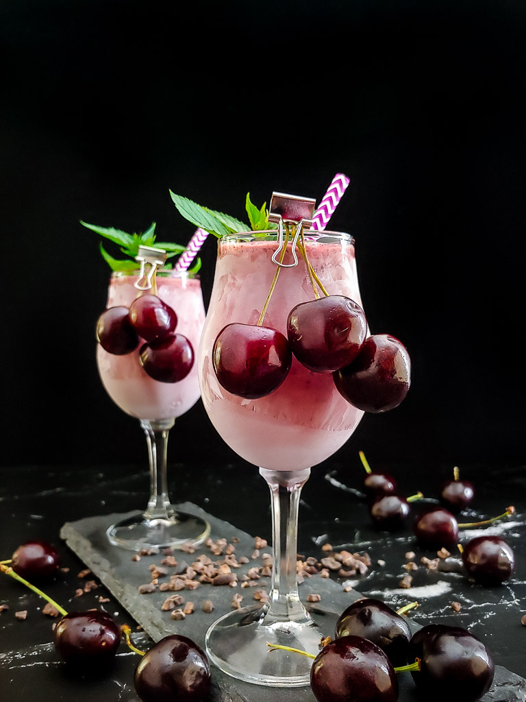 Cherry Bourbon Milkshake - a Bourbon Women SIPShake - Cocktail Contessa