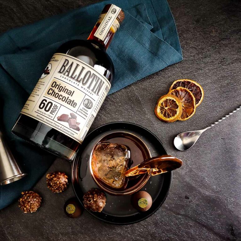 Chocolate Old Fashioned Makes Everything Right - Cocktail Contessa