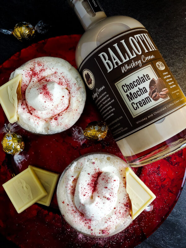 Boozy Toasted White Chocolate Mocha - Cocktail Contessa