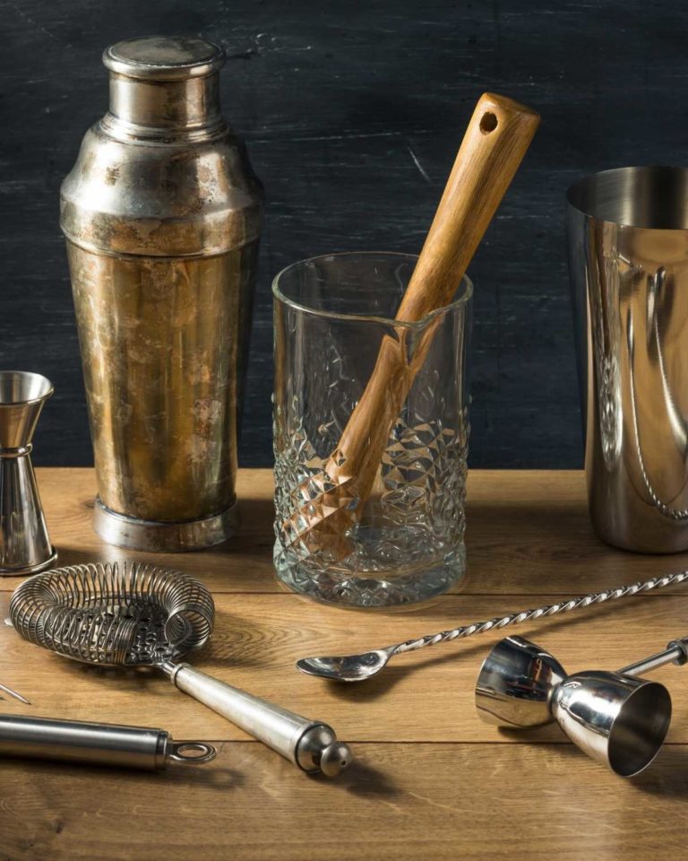 Everything You Need to Know about How to Stir a Cocktail - Cocktail ...