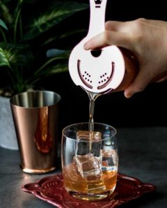 Everything You Need to Know about How to Stir a Cocktail - Cocktail ...