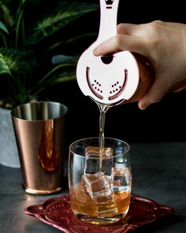 Everything You Need to Know about How to Stir a Cocktail - Cocktail ...