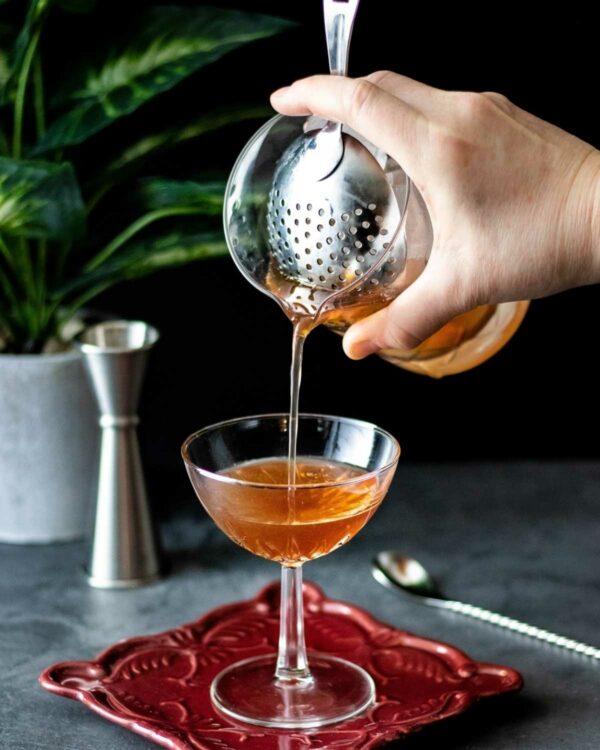 Everything You Need to Know about How to Stir a Cocktail - Cocktail ...